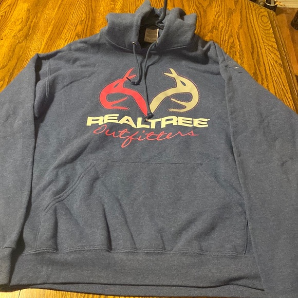 Realtree | Sweaters | Real Tree Outfitters Hoodie | Poshmark